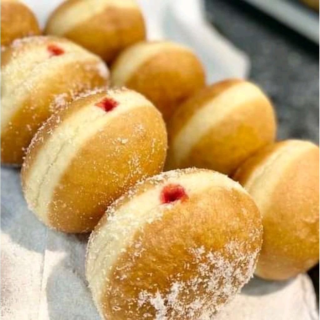 Ewaola Bakes & More, Ile Oluji/Okeigbo, Ondo — Cakes & Delivery